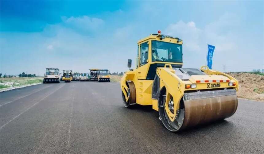 How road rollers roll over road seams？ | CCMIE GROUP
